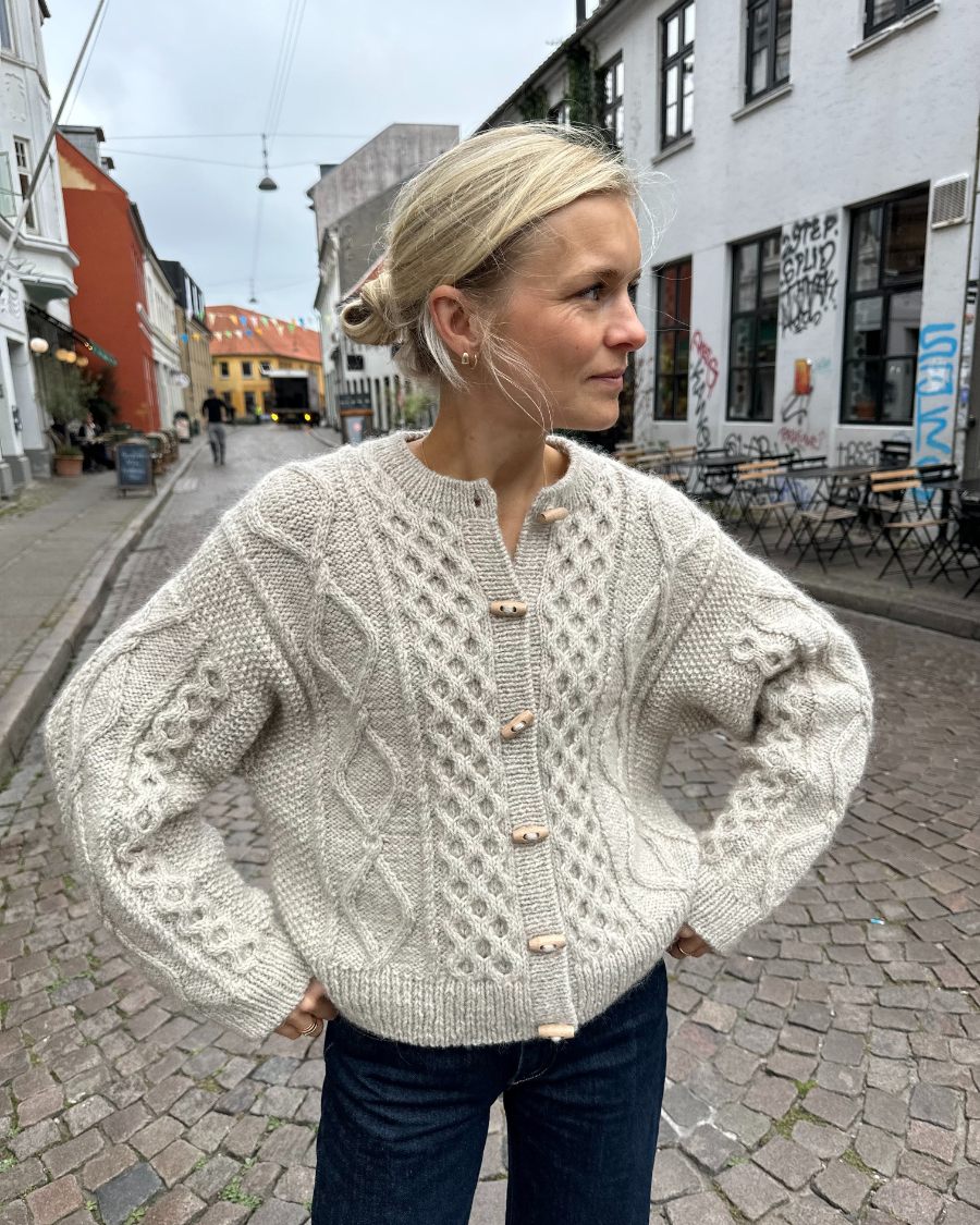 PetiteKnit Dagmar Jacket - Schema – Pasaulio Siūlai